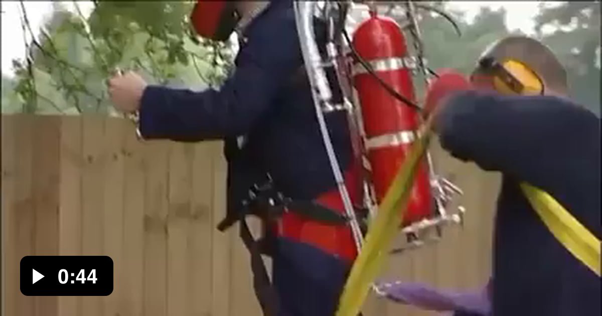 Homemade jet pack joyride - 9GAG