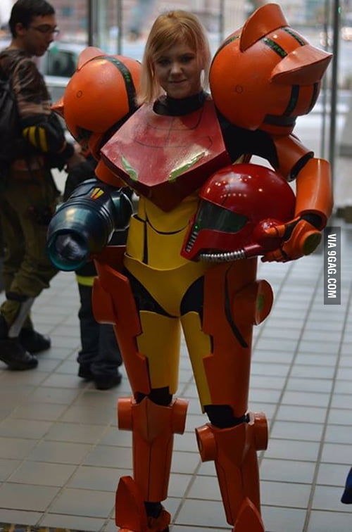 Metroid Samus Aran cosplay - 9GAG