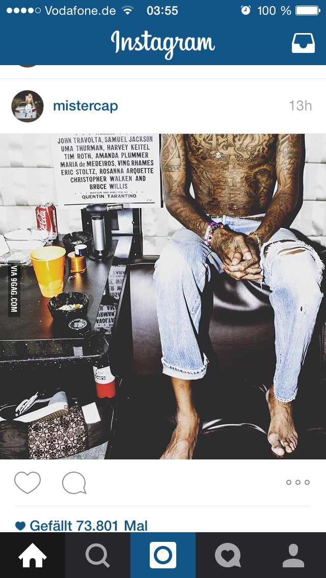 Wtf? Wiz Khalifa has 6 toes?! - 9GAG