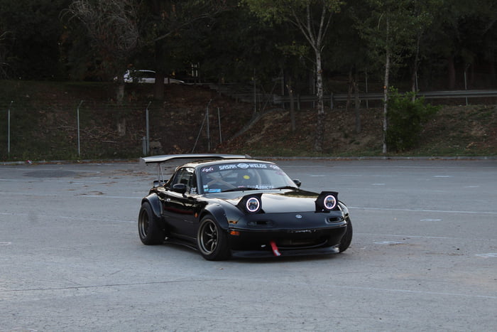 (NA Miata) Aggressively cute - 9GAG