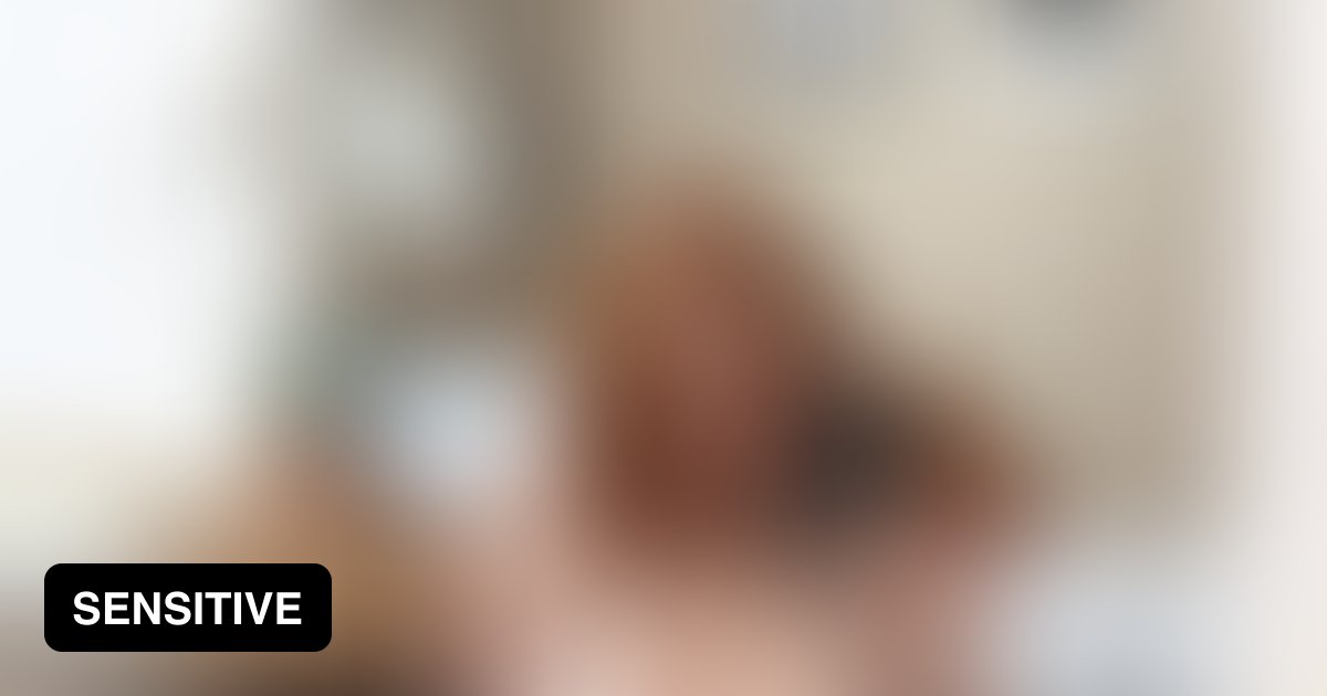 Ginger with big boobs... - 9GAG