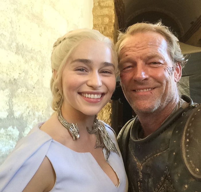 The ultimate simp - 9GAG