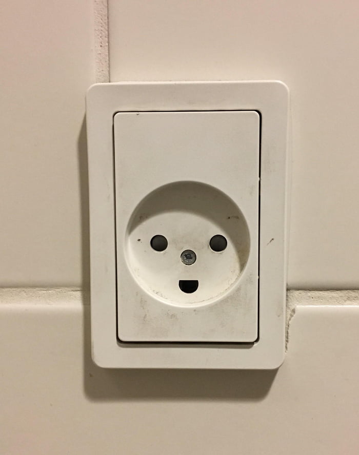 This friendly power outlet in Denmark - 9GAG