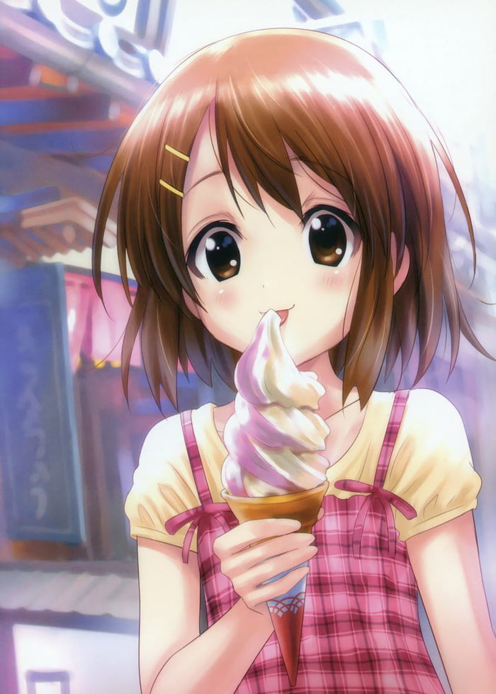 Yui eating Ice cream - 9GAG