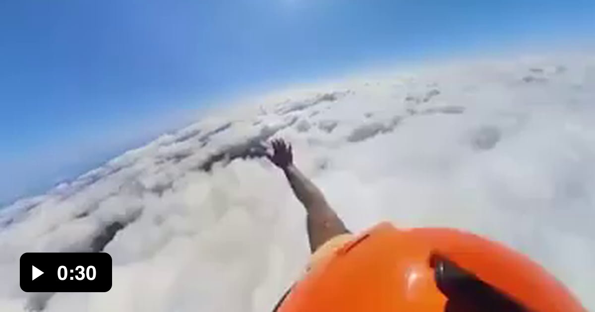 Skydiving through a cloud - 9GAG