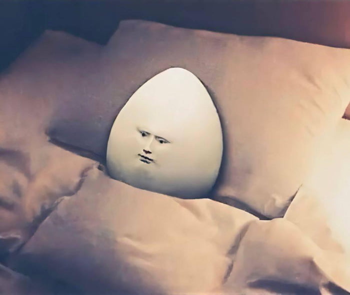 When he hasn’t asked you to be his egg for Easter - 9GAG