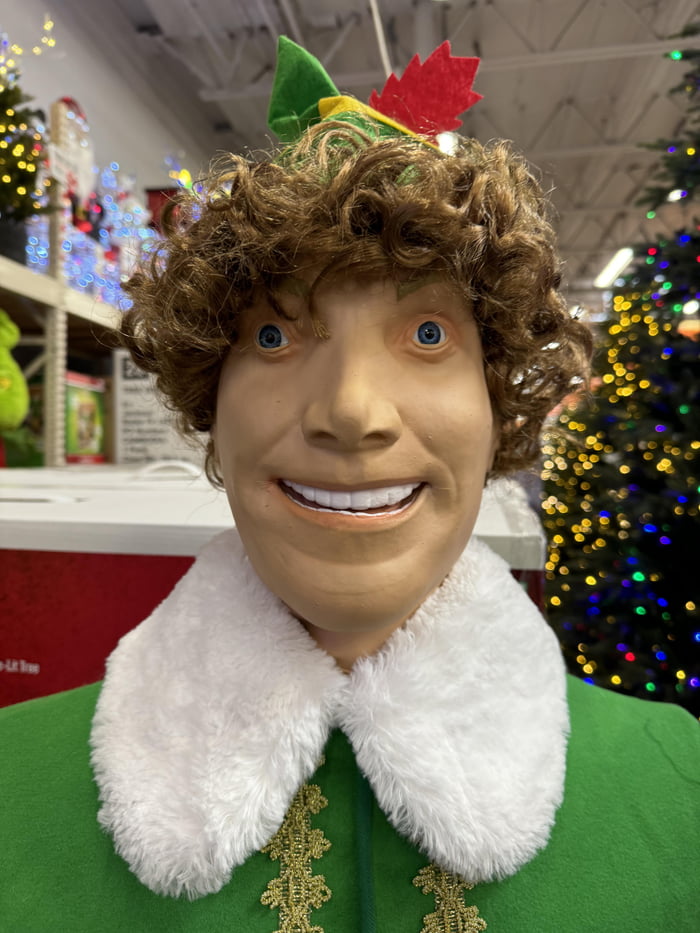 Buddy the Elf at Home Depot - 9GAG