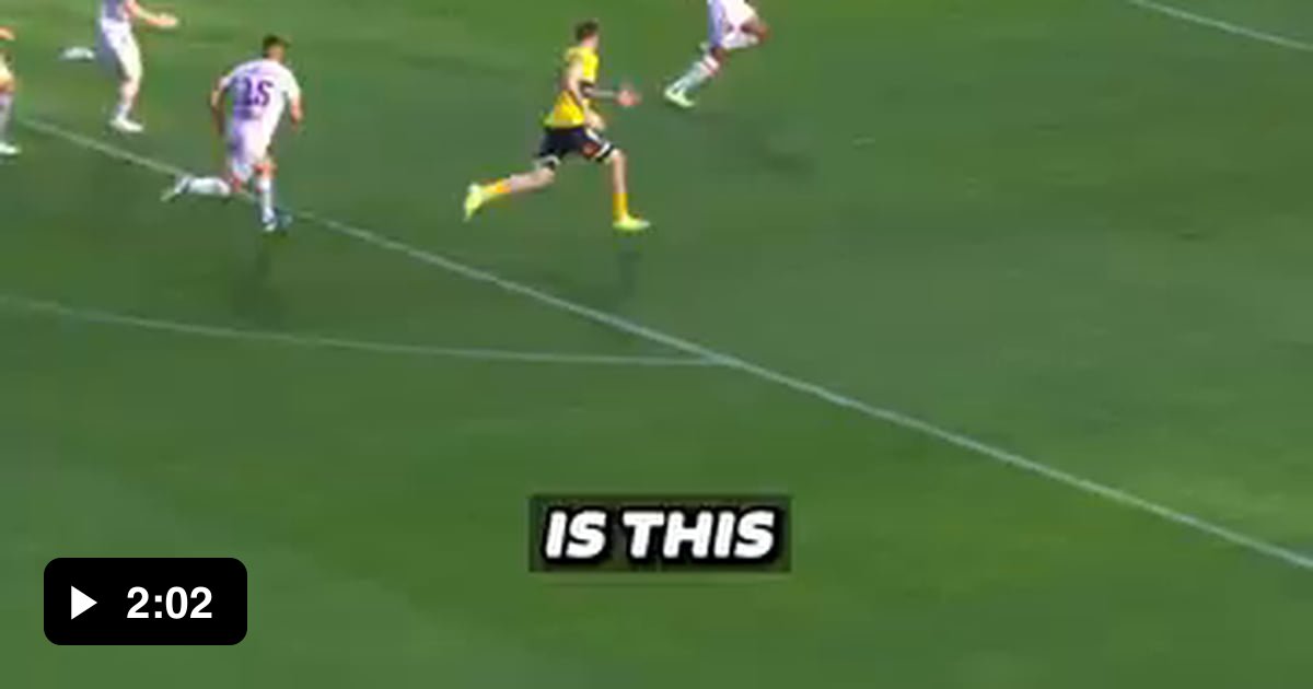 Kalo elu penasaran, kayak gini sistem pemeriksaan VAR yang bener. Kayak ...