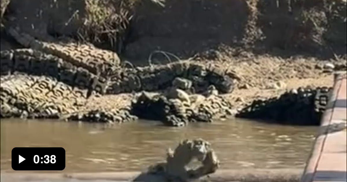 Unclogging pipes - 9GAG