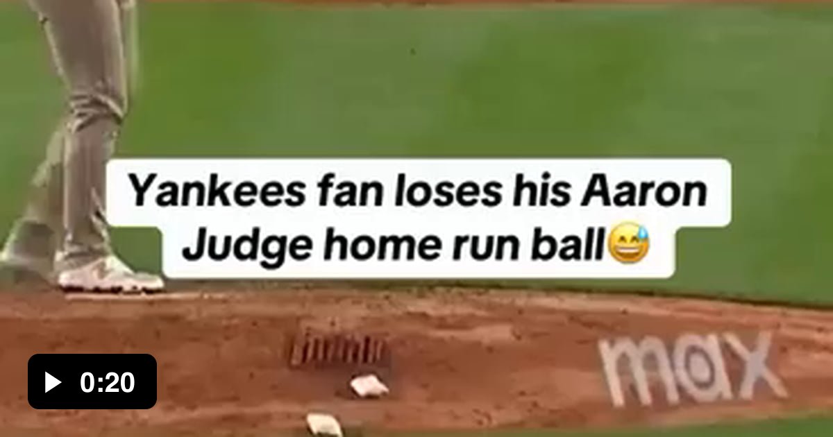 Cameraman collects unexpected evidence 😅 - 9GAG