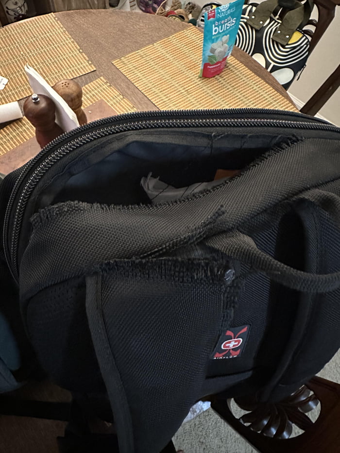 Wife spent $60 on this Swiss Army backpack and it didn’t even last one school year. - 9GAG