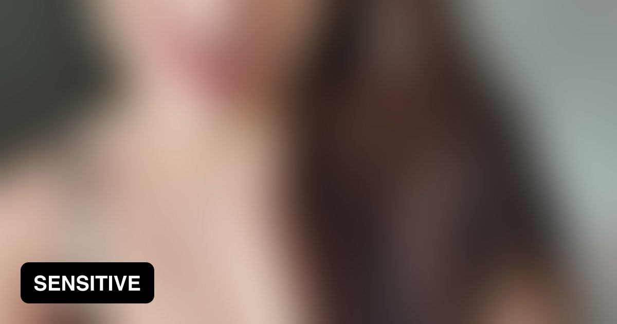 A naughty smile - 9GAG