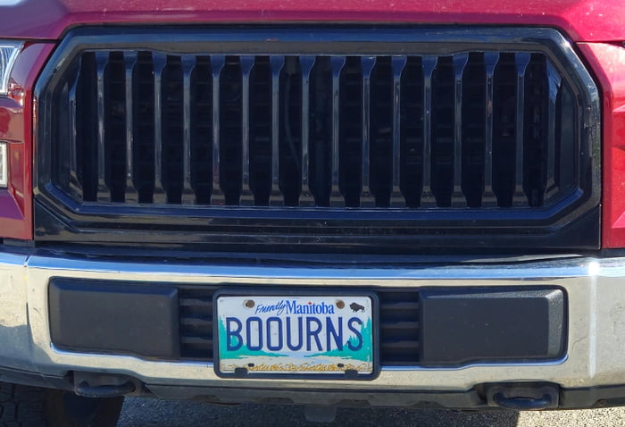 "Are you saying BOO or BOOURNS?" - 9GAG