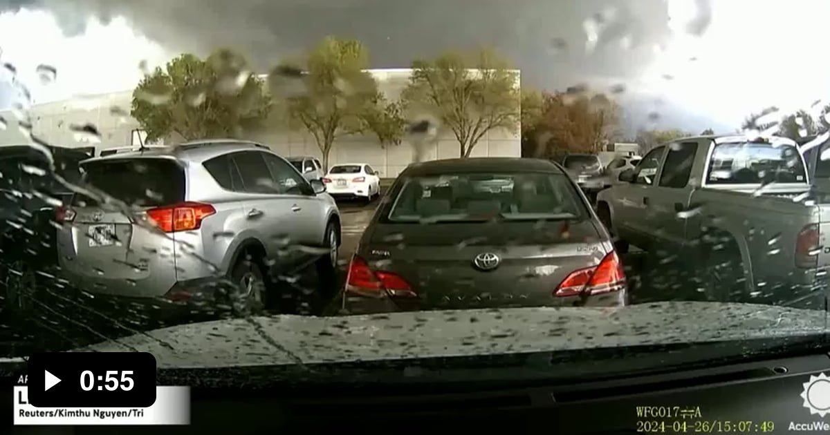 Dash Cam footage of a tornado - 9GAG