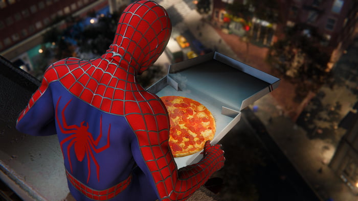 Spider-Man eating 🍕 - 9GAG