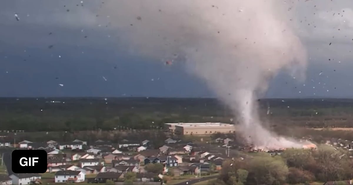 INSANE tornado vortex - 9GAG