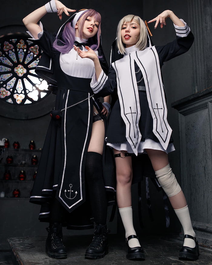 Minato Aqua & Amane Kanata cosplay by shorinya & mashiro_m 💙⚓️ - 9GAG