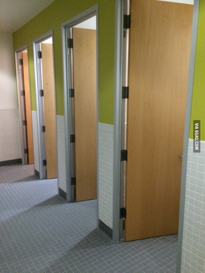 I can finally poop at peace... - 9GAG