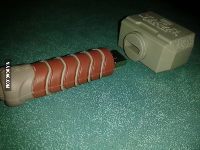 Thor's hammer flash drive - 9GAG