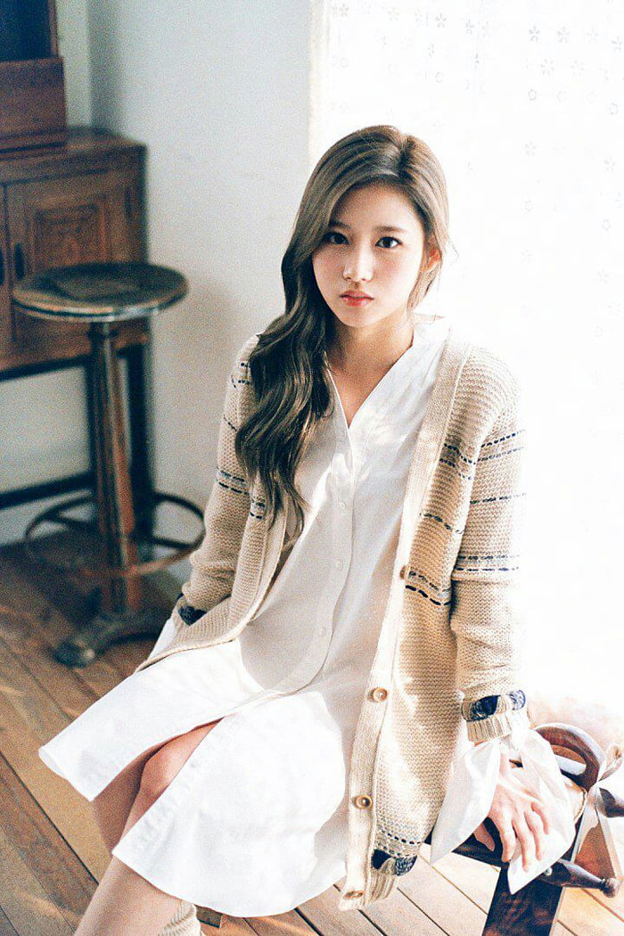 Minatozaki Sana (@once_thanatos) - 9GAG