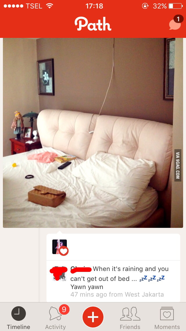 But she did. To take this pic. Social media is full of lies. - 9GAG