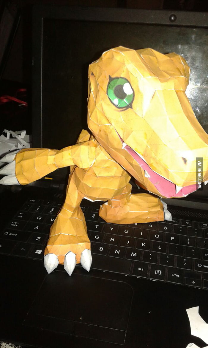 A papercraft Agumon :D - 9GAG