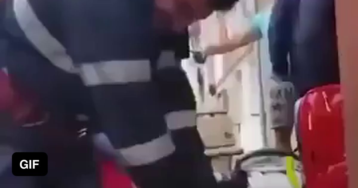 Firefighter performs CPR on a dog that inhaled too much smoke in a ...