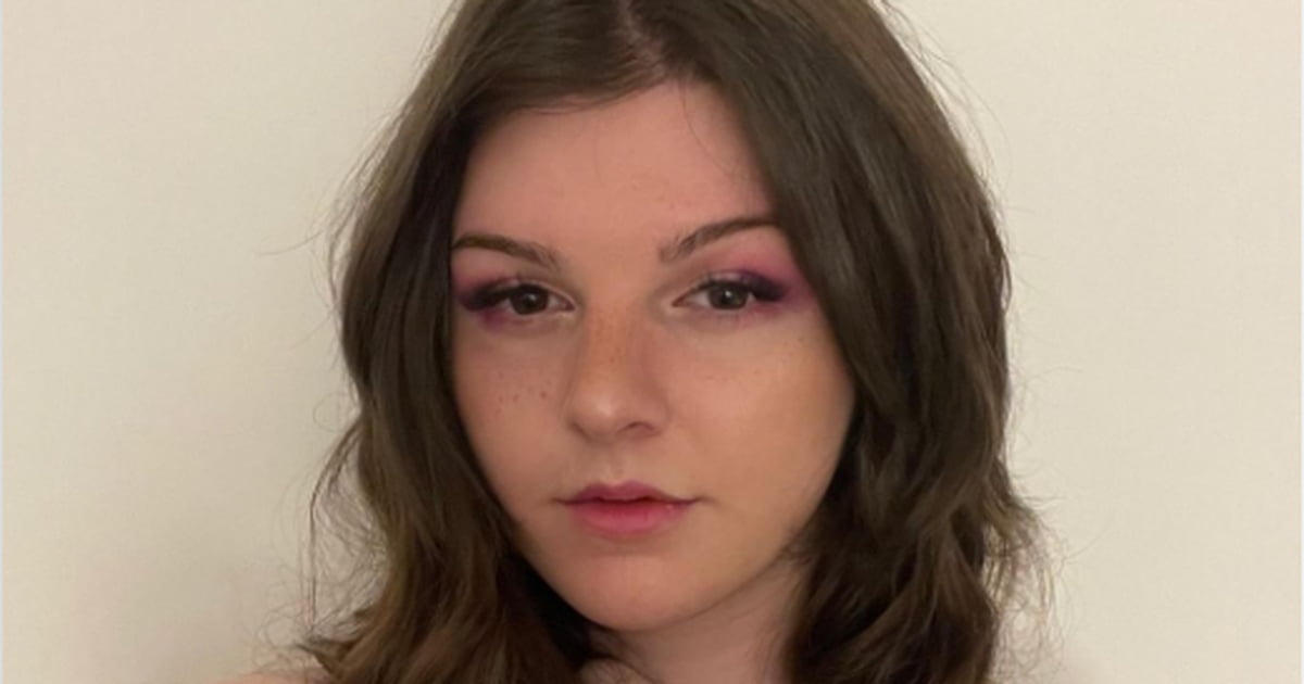 Brunette Cutie 9gag