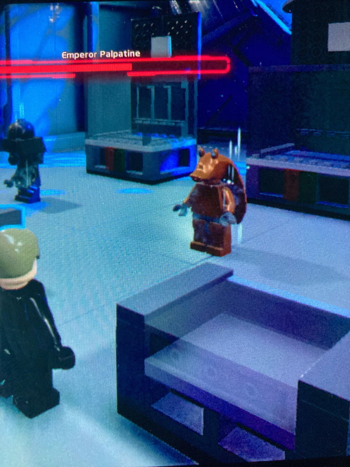 Palpatine’s throne room in LEGO Star Wars has a gungan statue in it… - 9GAG