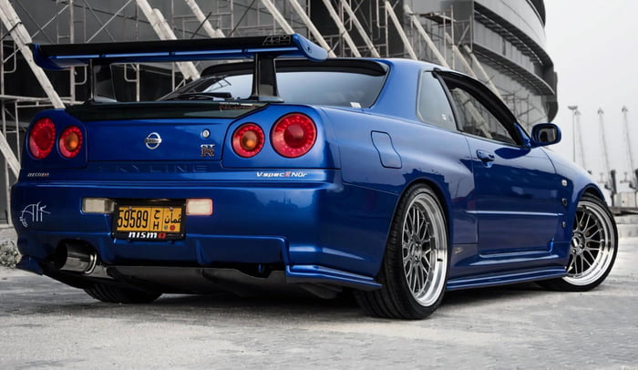 Blue Nissan Skyline GTR 34 V-Spec (1716x995) - 9GAG