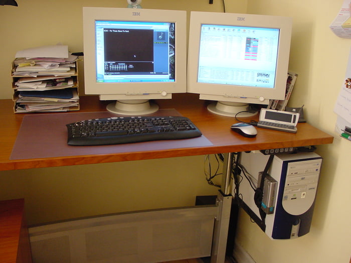 My First Dual Screen Setup - 2002. Goodtimes - 9GAG