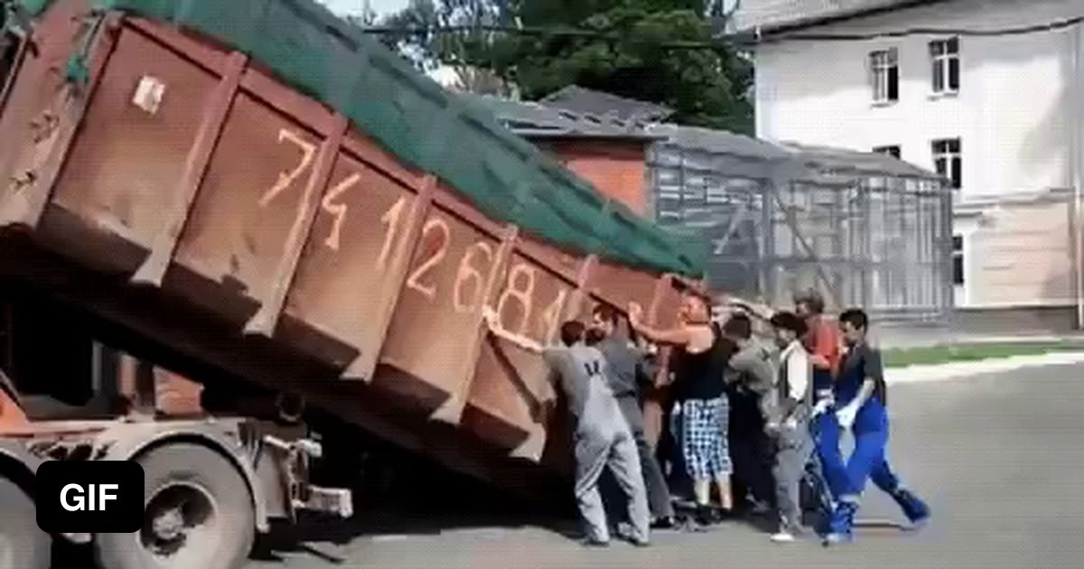 When you missed last garbage day - 9GAG