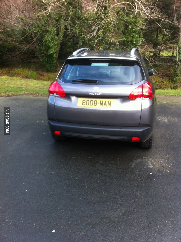 I saw this cheeky car at work today! - 9GAG