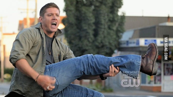 Take your time to appreciate his perfect leg guitar. - 9GAG