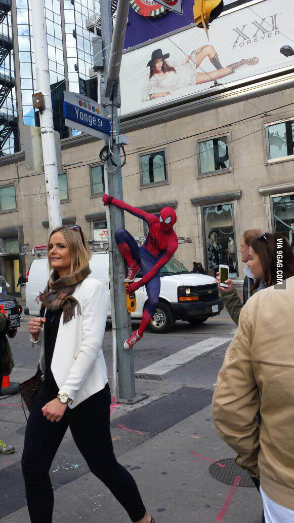 LvL 99 cosplay. Seen in dt Toronto today. Was shooting silly string ...