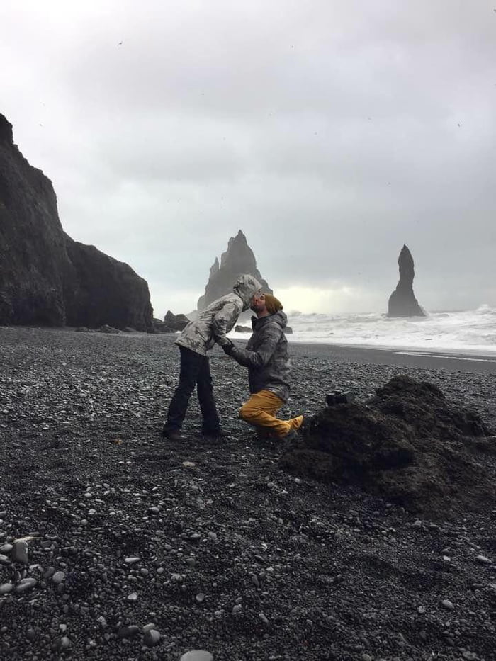 Proposing to my girlfriend on a black sand beach in Vik, Iceland. She ...