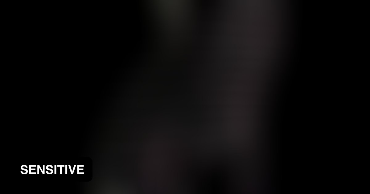 Is the stripper spinning left or right? - 9GAG