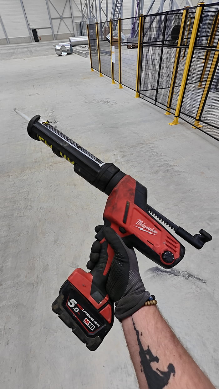 My second favourite type of gun - 9GAG