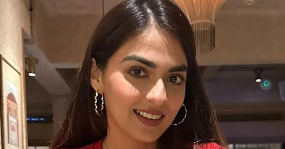 Lavina Israni - 9GAG