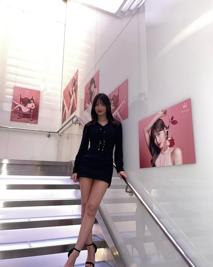 Momo IG update - 9GAG