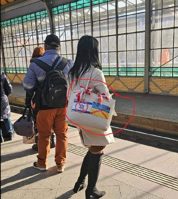 Based polaks strike again :) - 9GAG