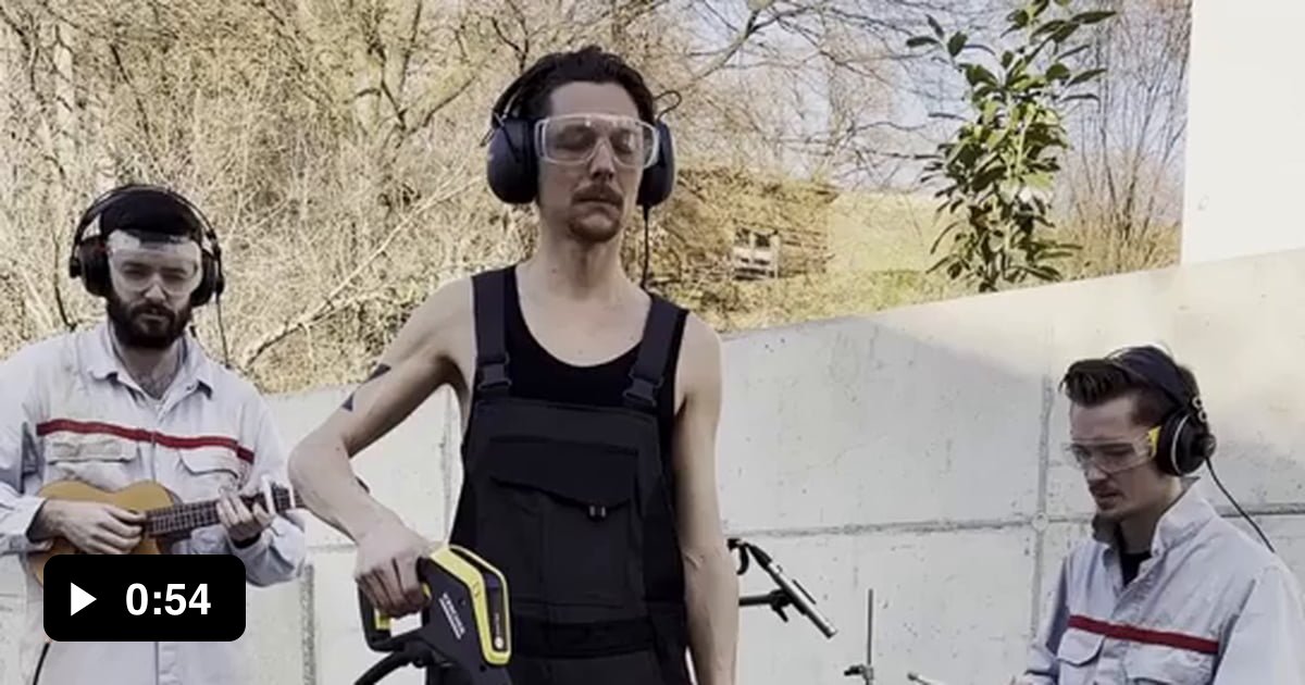 Techno without a computer - 9GAG