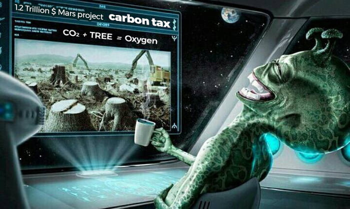 Alien watching planet earth laughing his ass off - 9GAG
