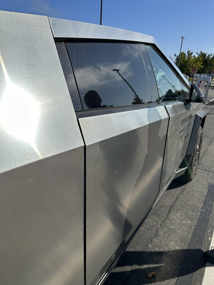 The panel gaps on a Cybertruck - 9GAG