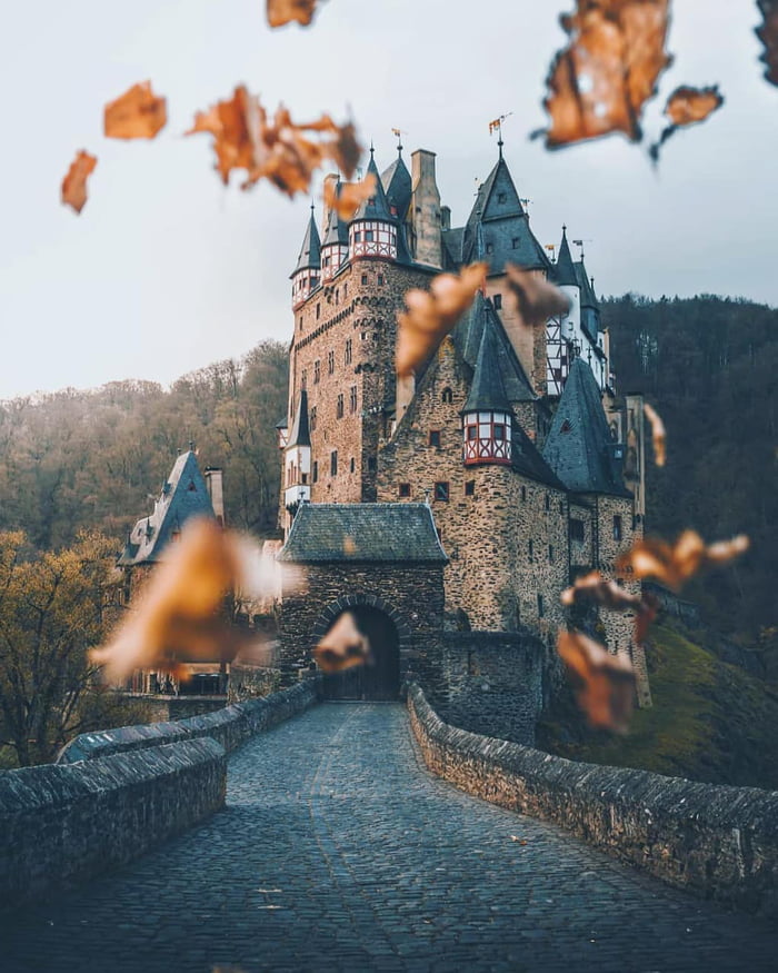 A nice Fall day at Eltz Castle , Germany - 9GAG