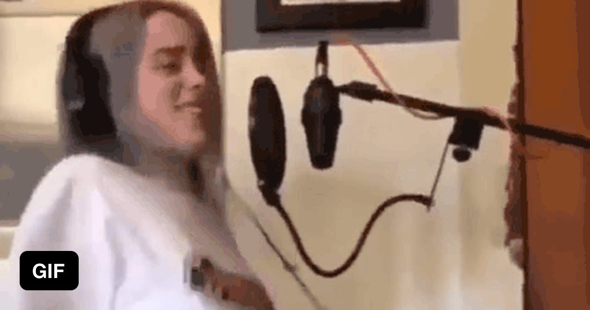 HBD Billie Eilish ;) - 9GAG