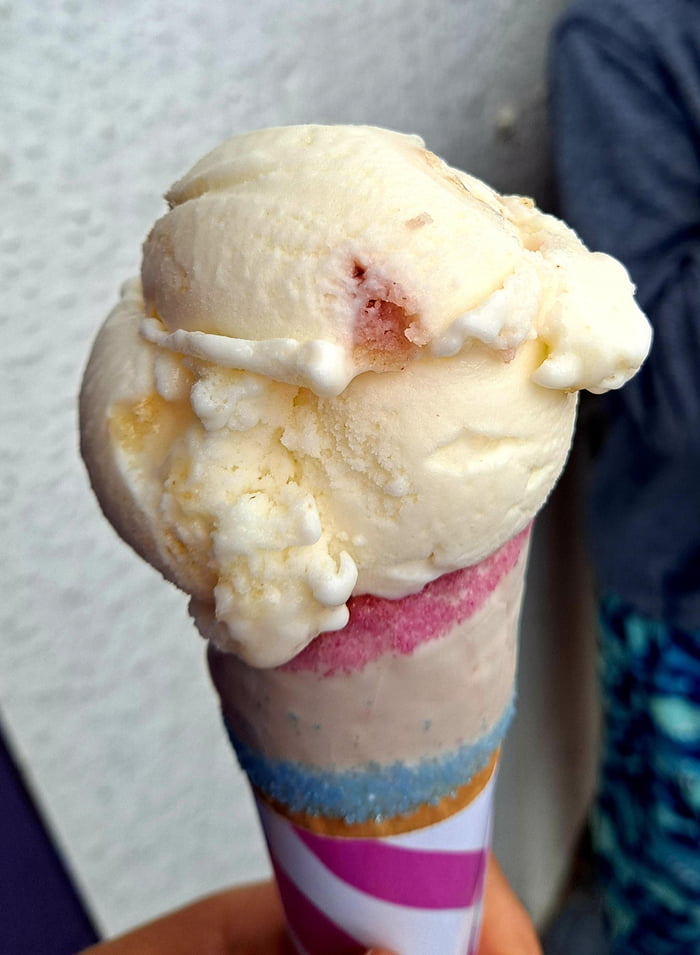 Cherry bakewell ice cream - 9GAG