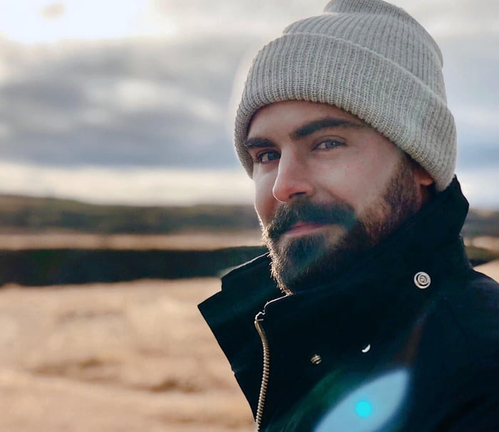 Zac Efron. Hubba hubba! - 9GAG