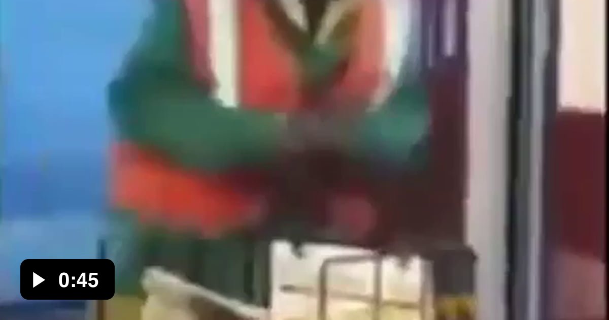 Angry man in vest creates quite the McScene - 9GAG