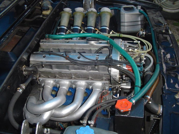 Anybody here know anything about this? - 9GAG